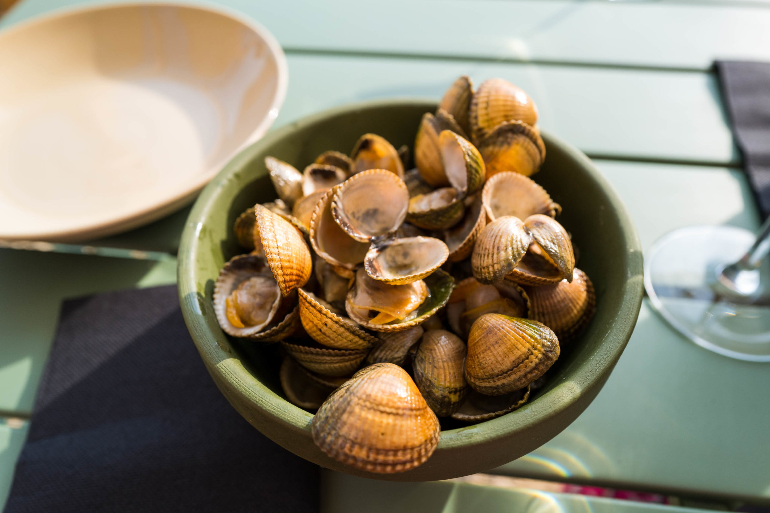 Simple Steamed Clams from Burgundy - The Taste Edit
