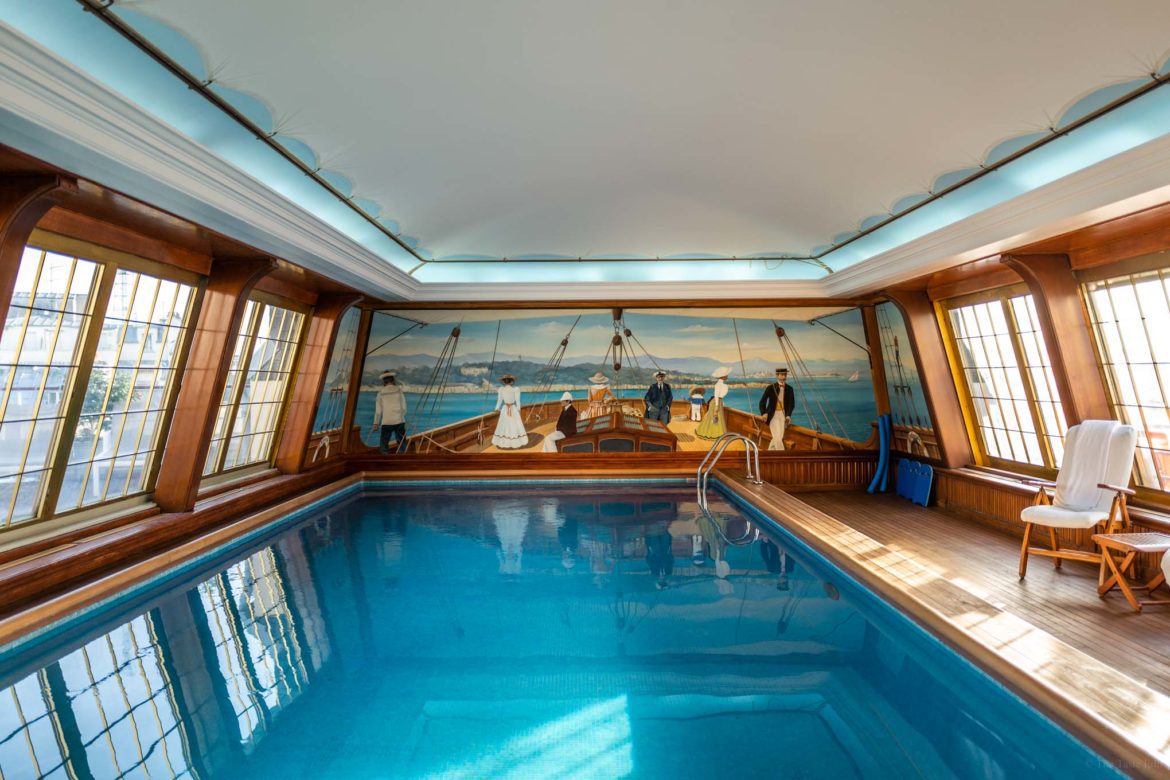 Guide to the Best Hotel Pools in Paris - The Taste Edit